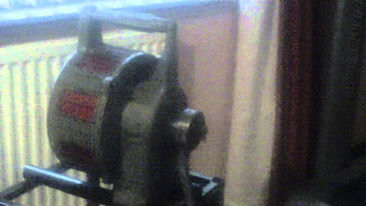 ww2 air raid siren - YouTube