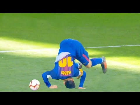 ÇALIM ATARKEN YERE DÜŞEN FUTBOLCULAR