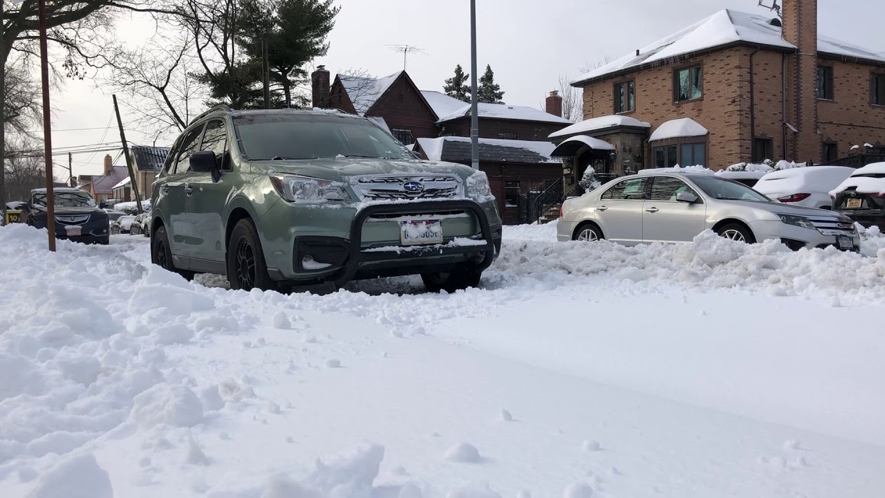 Subaru Forester in deep snow - YouTube