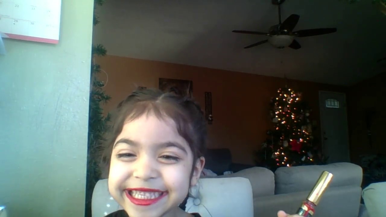 Giada's LipSense Application Tutorial - YouTube