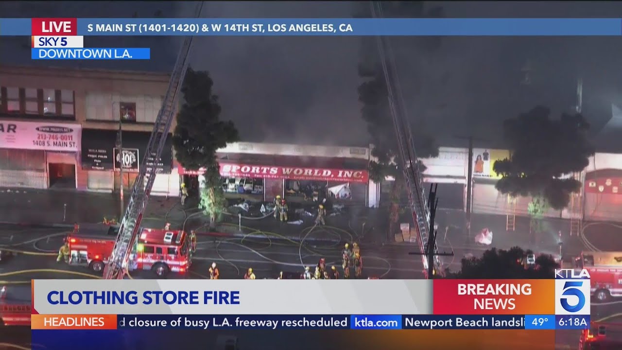 Clothing store catches fire in downtown Los Angeles - YouTube