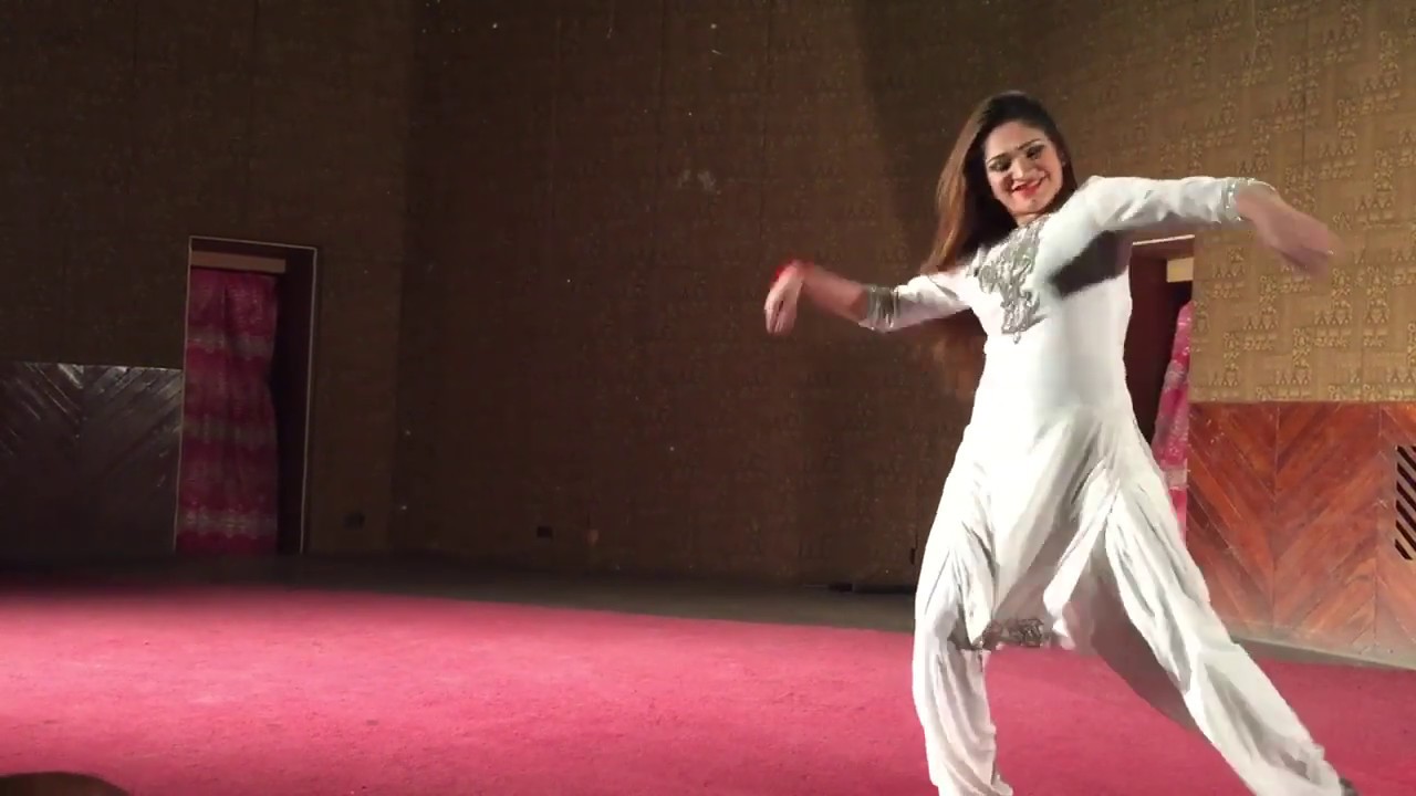 Punjabi Stage drama Dance Mujra - YouTube