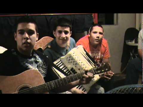 Un Minuto - Hector Portillo Raul Tarazon y Rene Moran - YouTube