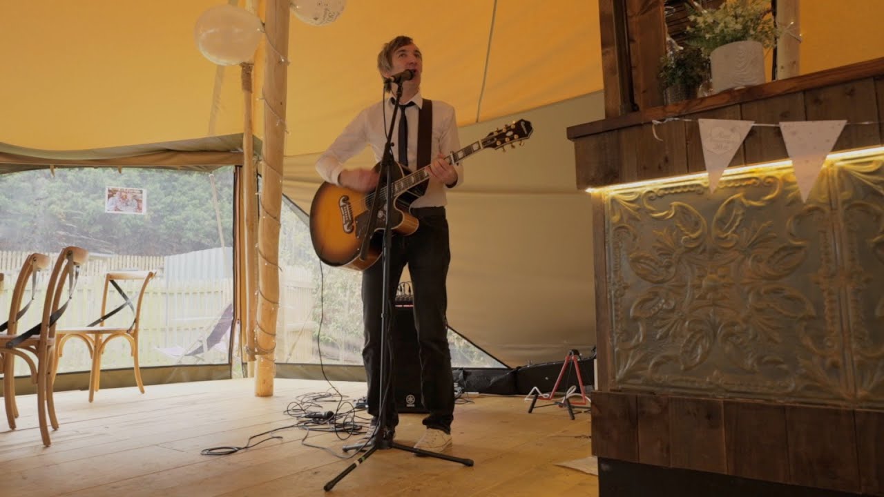 Acoustic Andrew | Acoustic singer | Staffordshire - YouTube