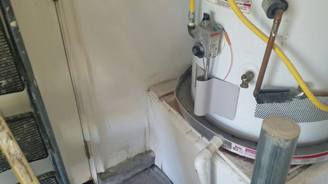 Water heater pin hole circulating pump - YouTube
