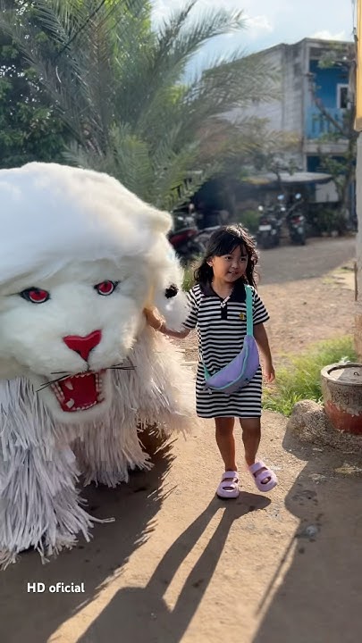 Gadis cantik bawa maen can macanan - YouTube