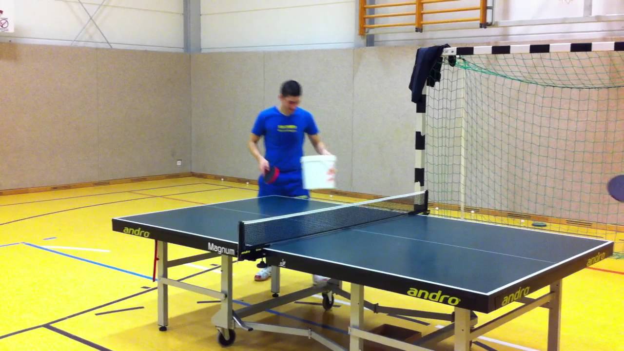 Julian Buhl - Materialtest Belag: Joola Timeless Noppen - YouTube