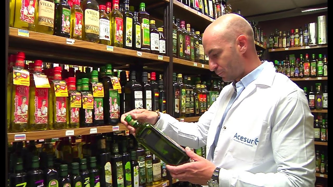 AS Álvaro Guillén, oil tradition with the aim of turning olive groves ...