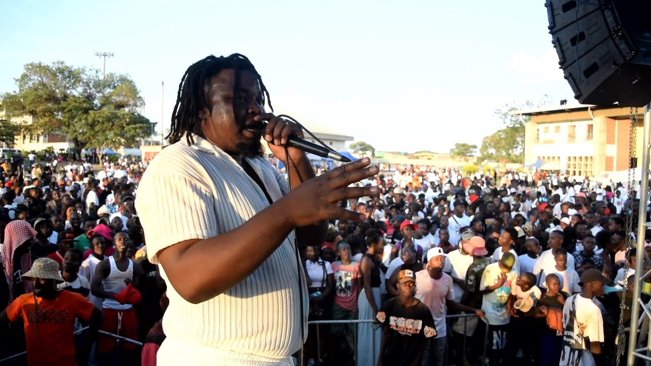 MC ADHAMA & DJ TASHMAN |NDIVO VAKA ROCKER DHANZI | LIVE AT CHI TOWN ...