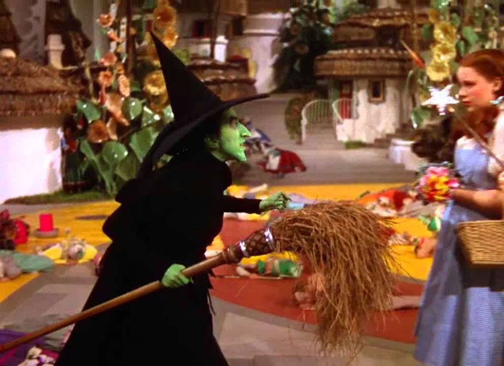 Vid: Radioactive [The Wizard of Oz] - YouTube