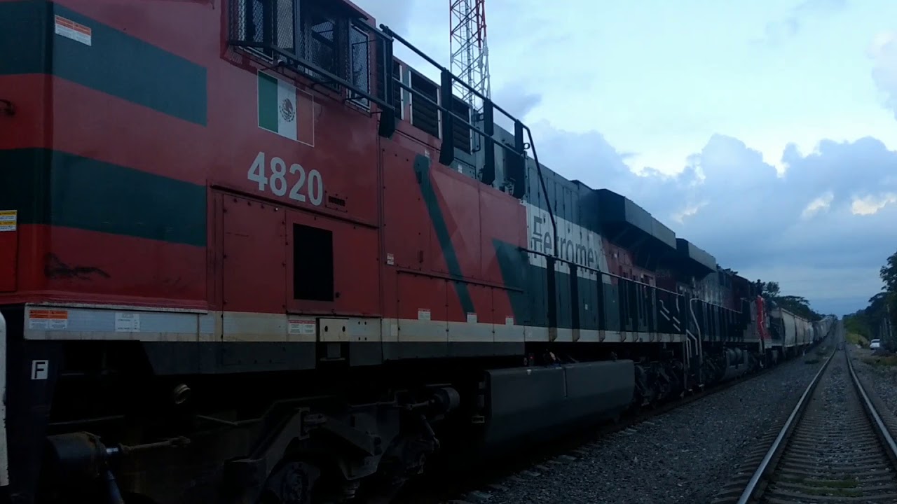 GE ES45AH FXE#4820 start up - YouTube