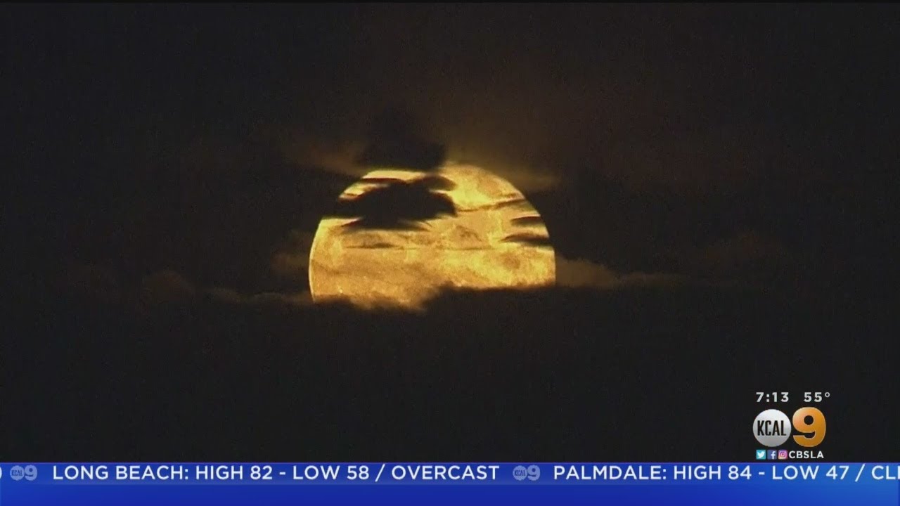 Saturday's Full Moon Marks 1st Seen In All U.S. Time Zones On Halloween ...