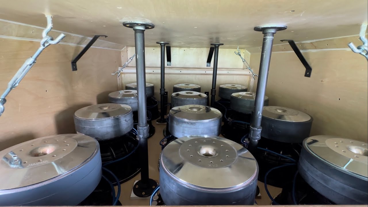 Get Low! 12 Sundown X 12s On 6 Surge Audio 7ks - YouTube