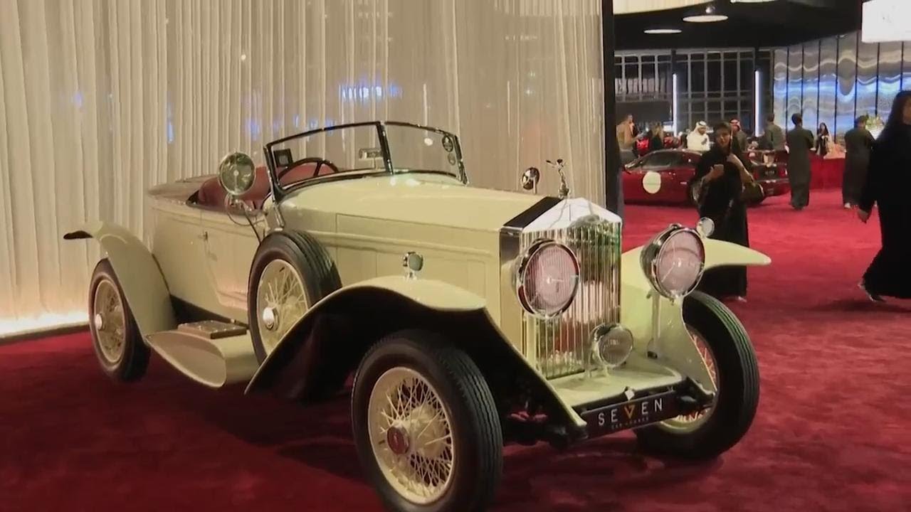 Car show in Saudi Arabia brings enthusiasts a collection of rare and ...