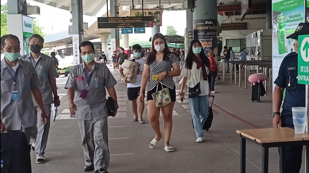 Walking in Mo Chit bus terminal Bangkok Thailand / yulichka wants it ...