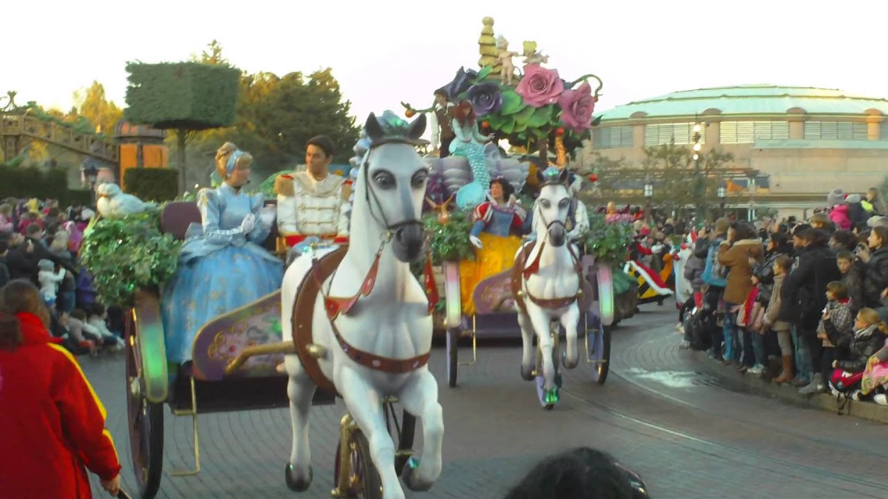 disneyland 2012 part 1 - YouTube