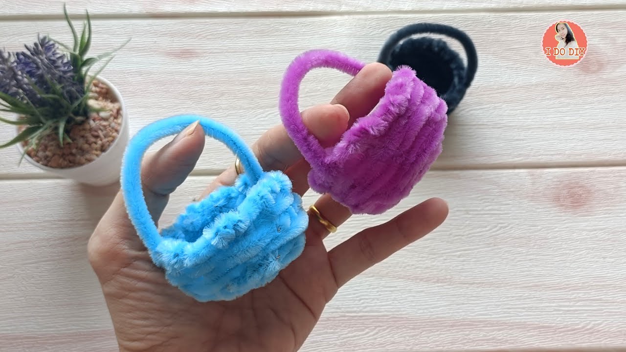 DIY mini basket 🧺 from velvet wire - YouTube