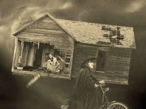 El tornado de "El mago de oz" ("The Wizard of Oz" twister) - YouTube