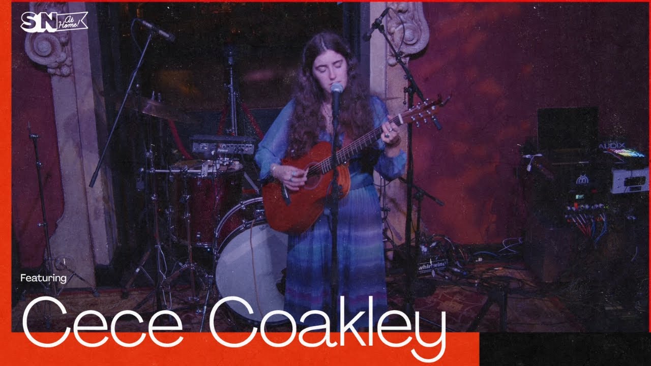 Cece Coakley - Cliche | School Night Concert (Live at Bardot) - YouTube