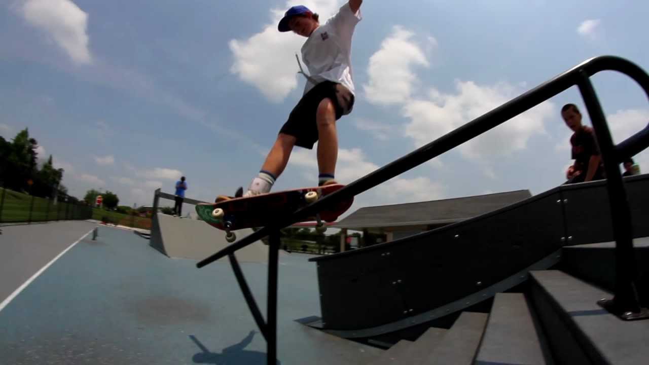 A Day at Wawa Park - YouTube