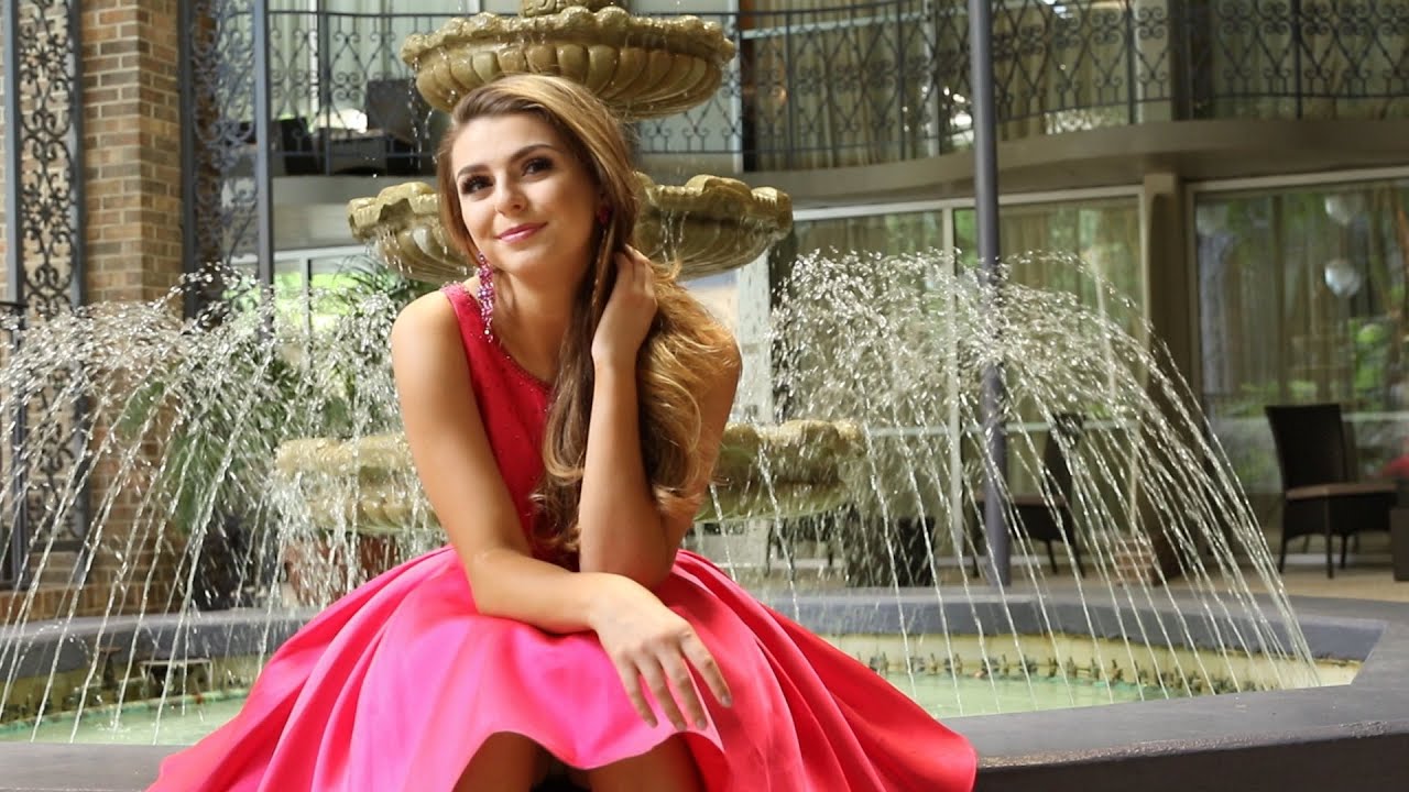 Lisa B. Collection & Model Society Magazine :: Think Pink - YouTube