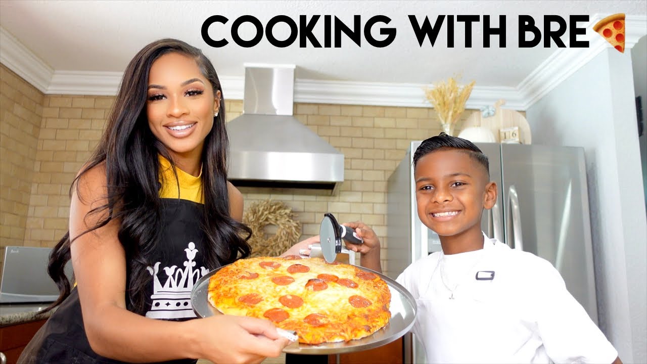 Cooking with Bre | Pizza - YouTube