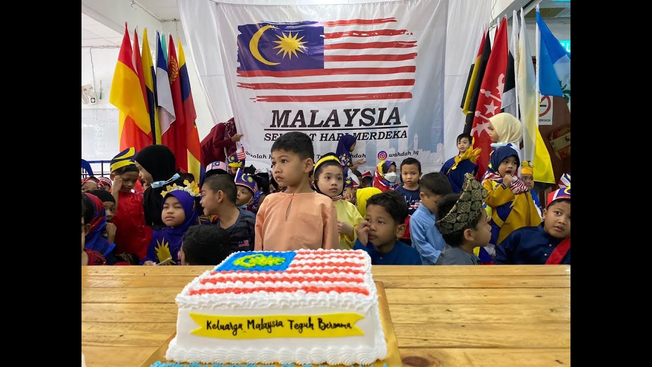 perarakan merdeka 2022 - YouTube