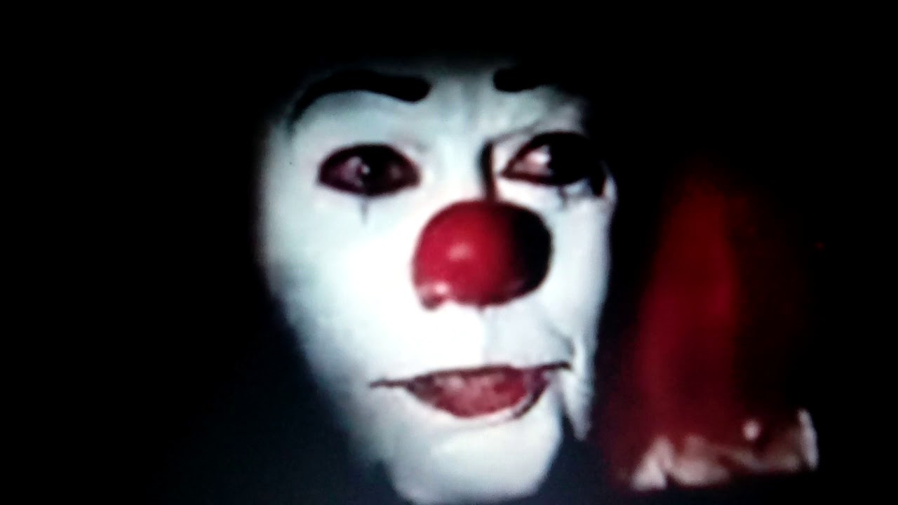 IT Georgie Death Scene 1990 - YouTube