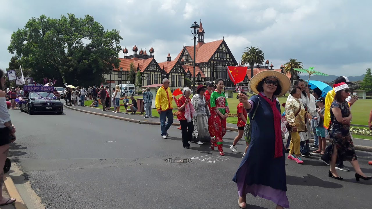 6 rotorua Christmas parade 2019 - YouTube