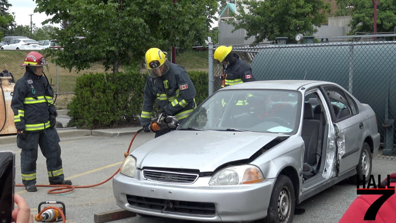 Delta Fire & Emergency Services - Auto Extrication Demo - YouTube