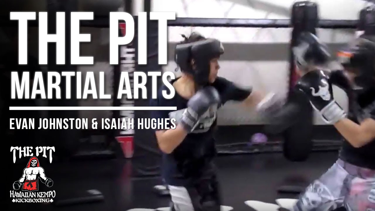 The Pit Martial Arts: Evan Johnston & Isaiah Hughes Sparring - YouTube