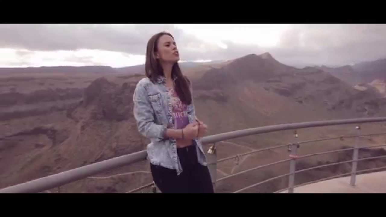 Ellie Goulding Love me like you do (Jia Miles cover) - YouTube