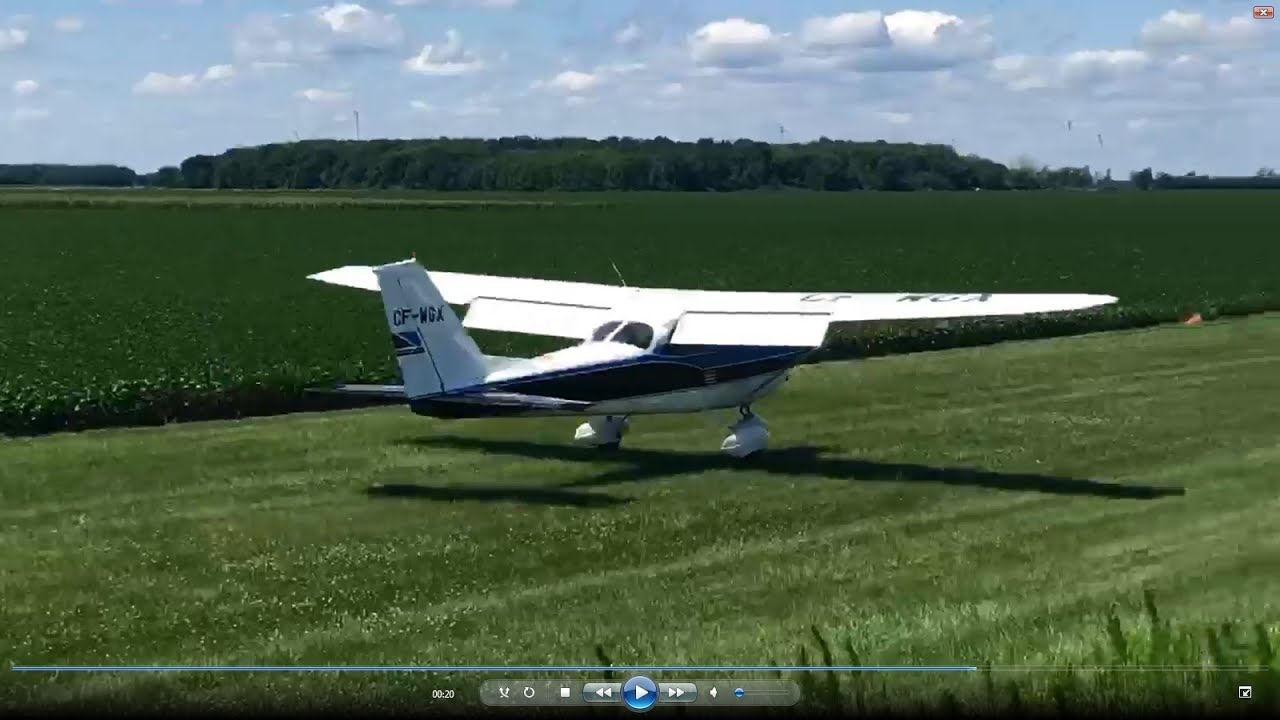 Grass Field Landings - Flaps 10 Vs. Flaps 40! 1967 Cessna 172! - YouTube