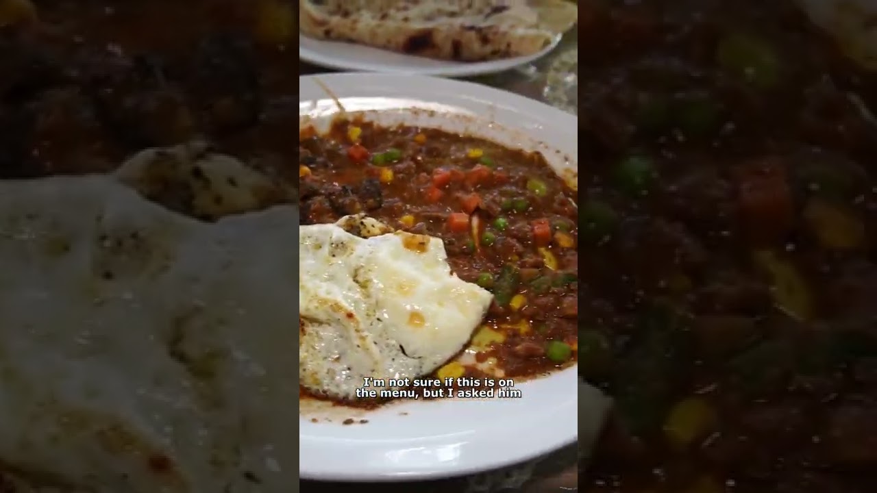 Somalian food in Fort McMurray's Qaran House Restaurant - YouTube
