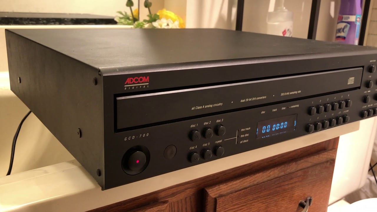 ADCOM GCD-700 - Audiophile 5 Disc CD Changer - YouTube