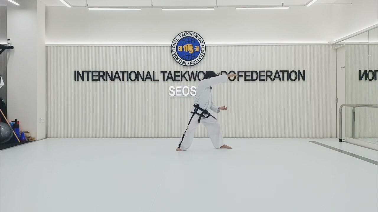 3.1절에는 ITF태권도 '삼일틀' - YouTube