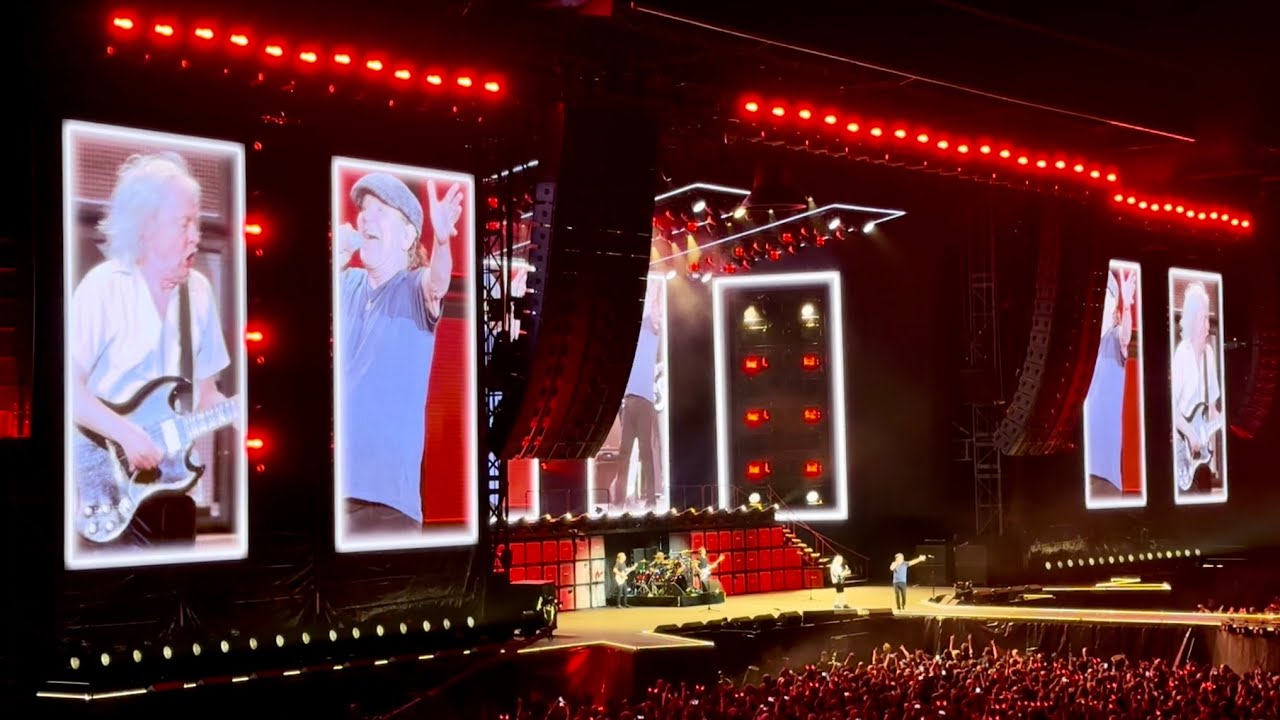 AC/DC | Power Up Tour | Live @ Johan Cruijff ArenA, Amsterdam (NL) 5-6 ...