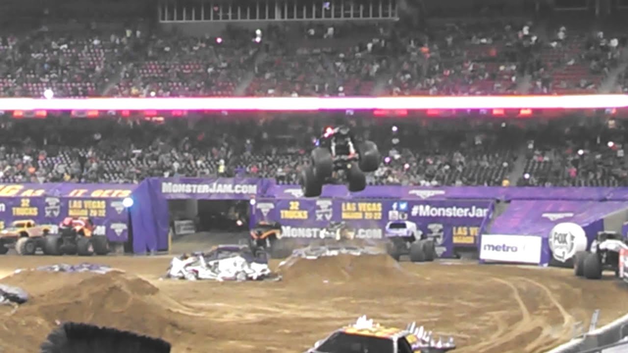 New Doomsday monster truck makes Houston Monster J - YouTube