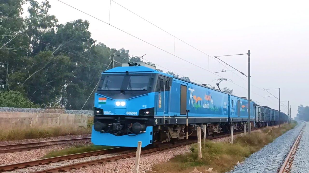 Most Reliable Electric Goods Locomotive of Indian Railway | WAG 5,7,9 ...