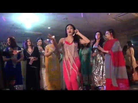 Kashish Wild Cat - PAKISTANI PRIVATE  MUJRA DANCE PARTY 2016