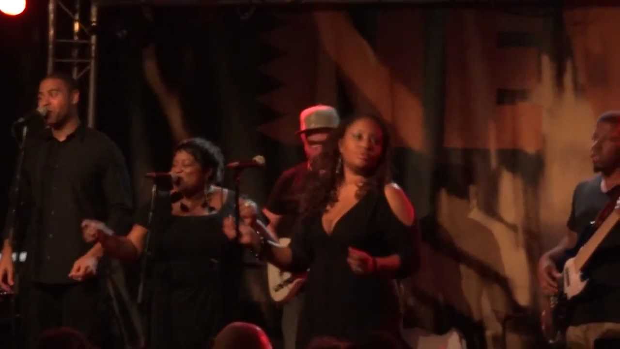 Lalah Hathaway Small Of My Back Live New Morning Paris 2012 11 lalah-hathaway-small-of-my-back-live-new-morning-paris-2012-11
