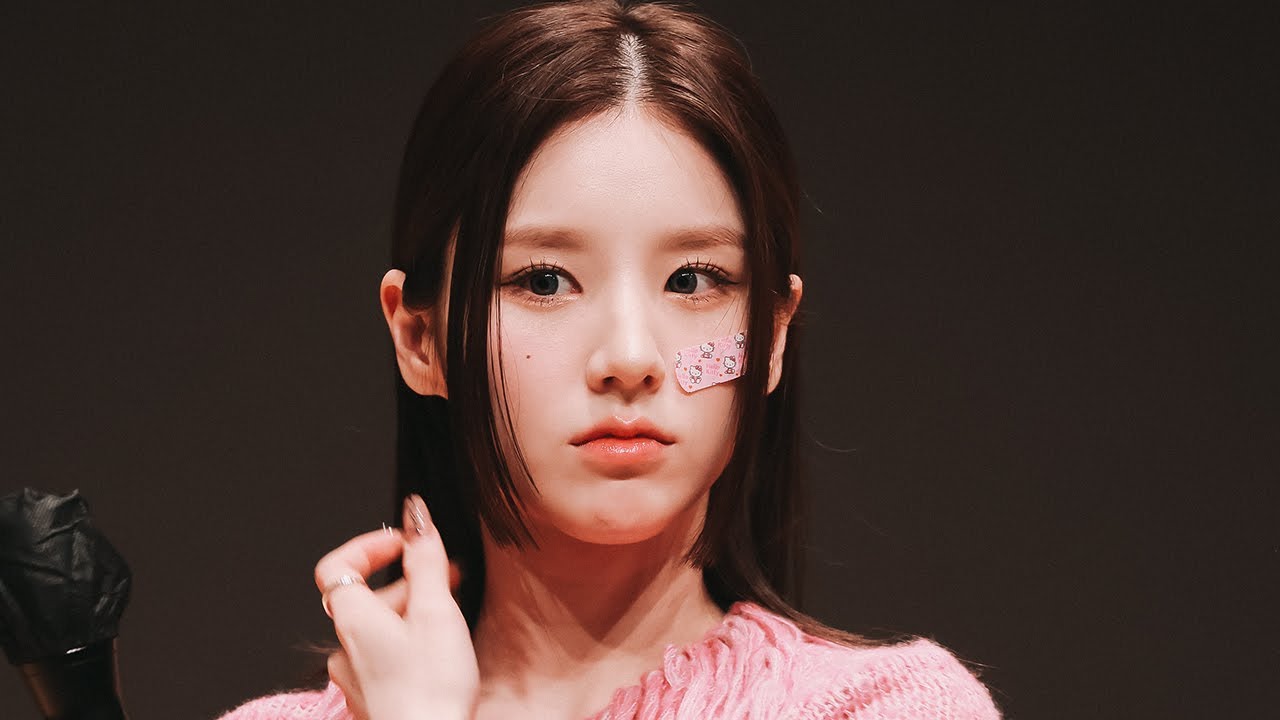 231105 Sad Girls Club HeeJin YouTube 231105-sad-girls-club-heejin-youtube
