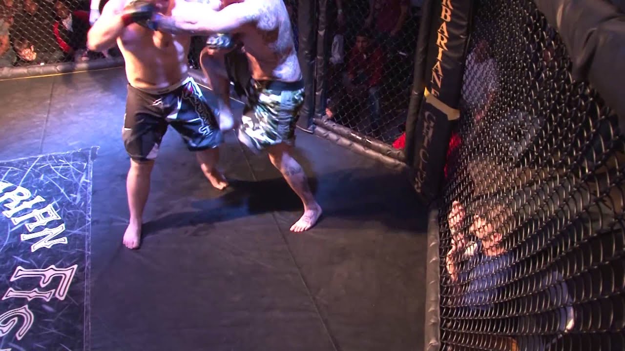 Ryan Deane vs Nick Lee - YouTube