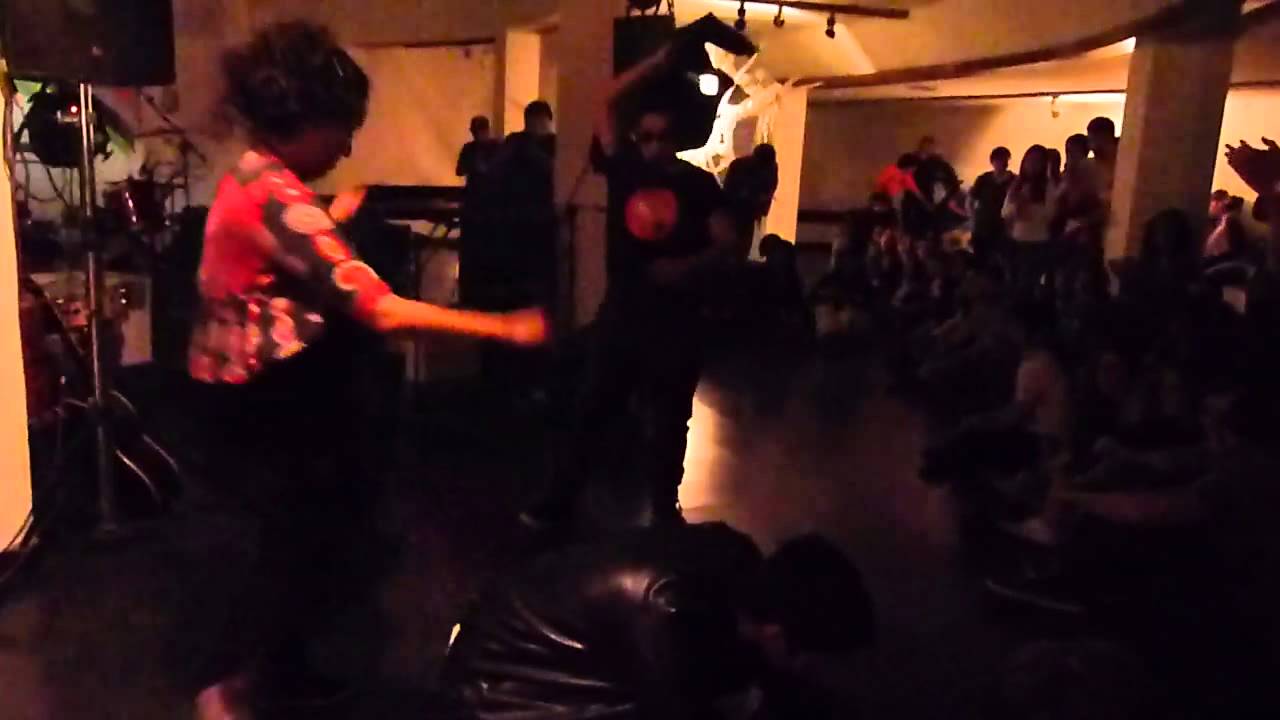 Elba Surita La torta baila su tema de Chocolate Remix "The lesbian ...