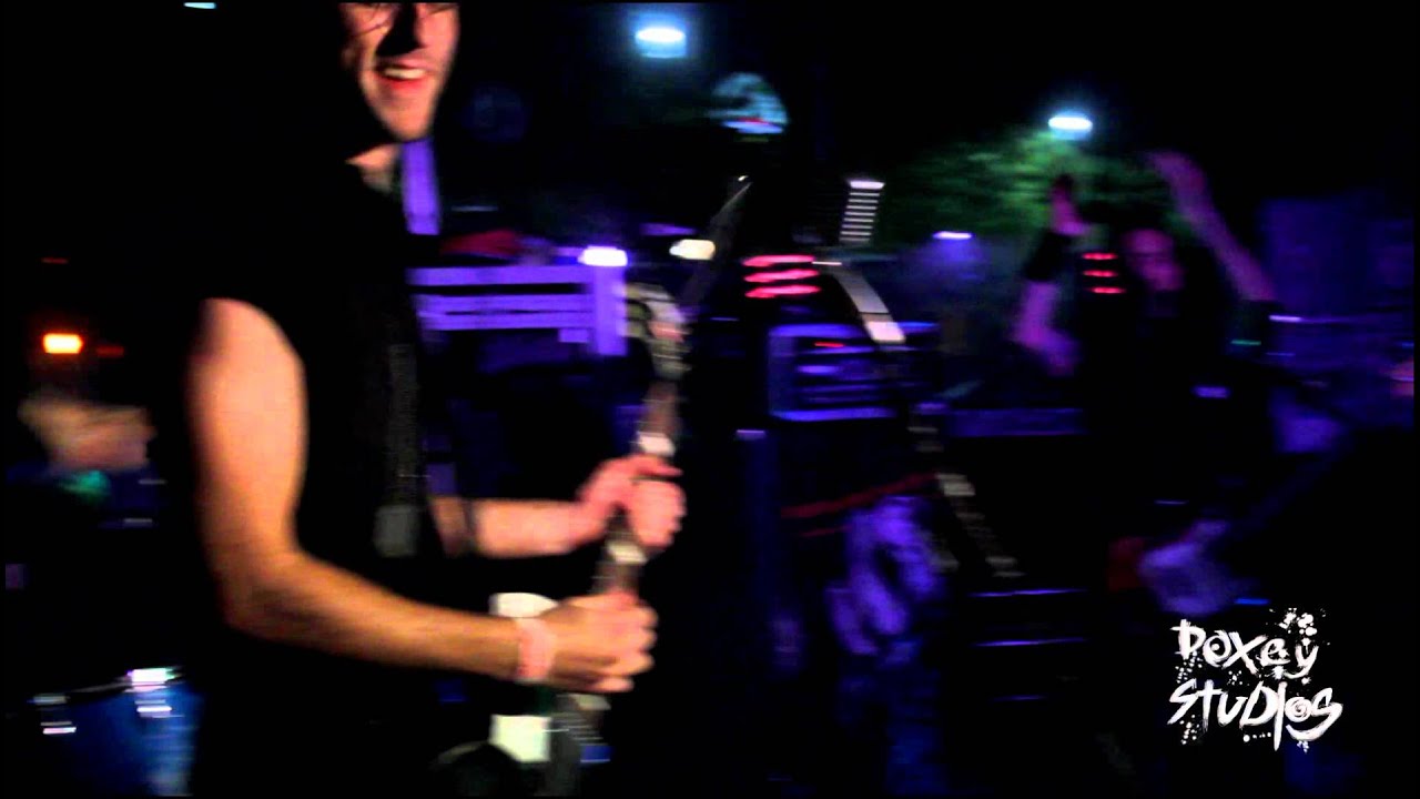 Calabrese: Band introduction + Midnight Spookshow - YouTube