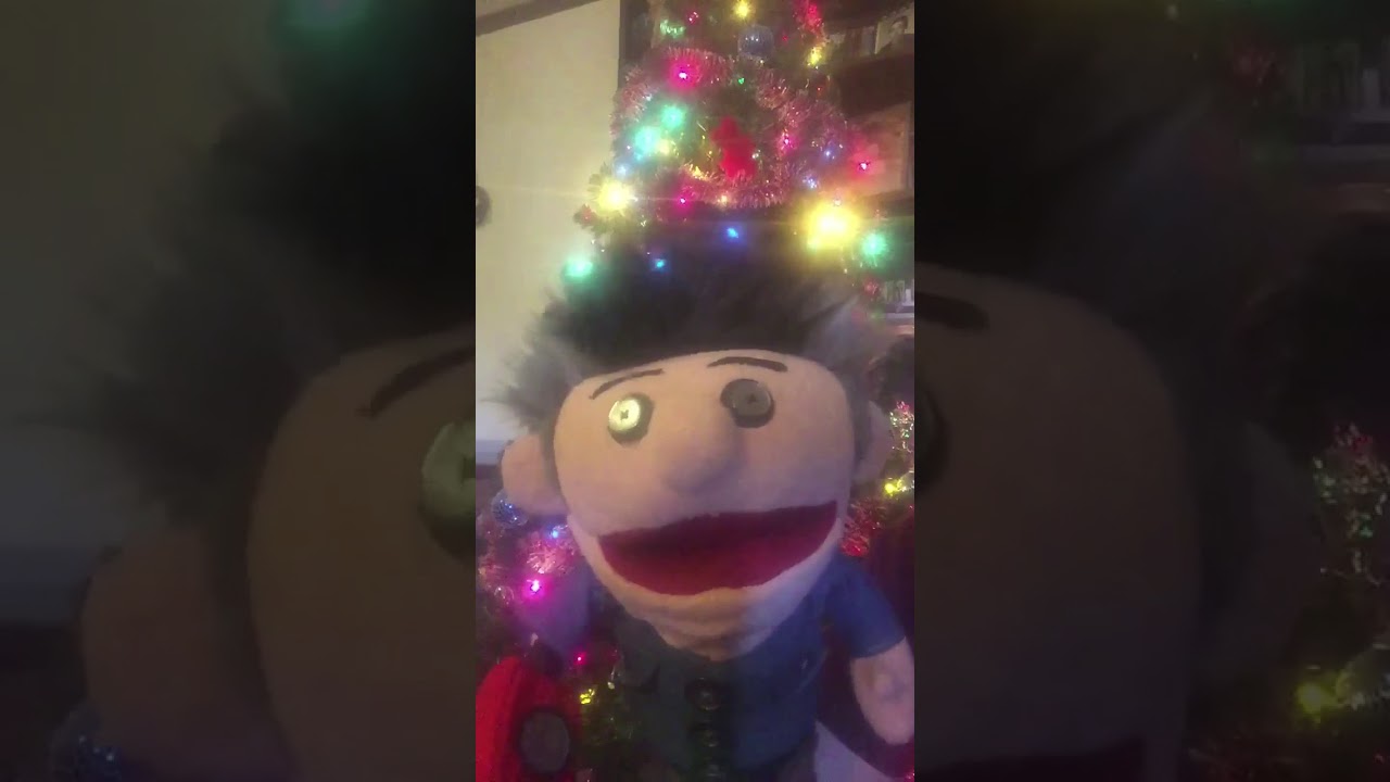 Ash vs Evil Dead puppet Ashy Slashy wish’s Dana DeLorenzo Happy ...