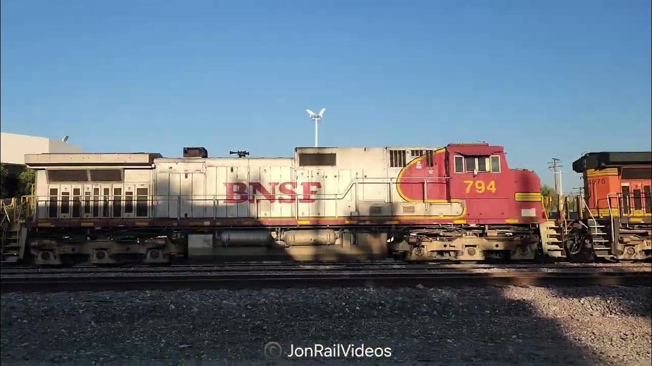 12/1/24 Pre: WB BNSF Z train with "Fakebonnet" BNSF 794 trailing passes Los Nietos/SFS crossings ...