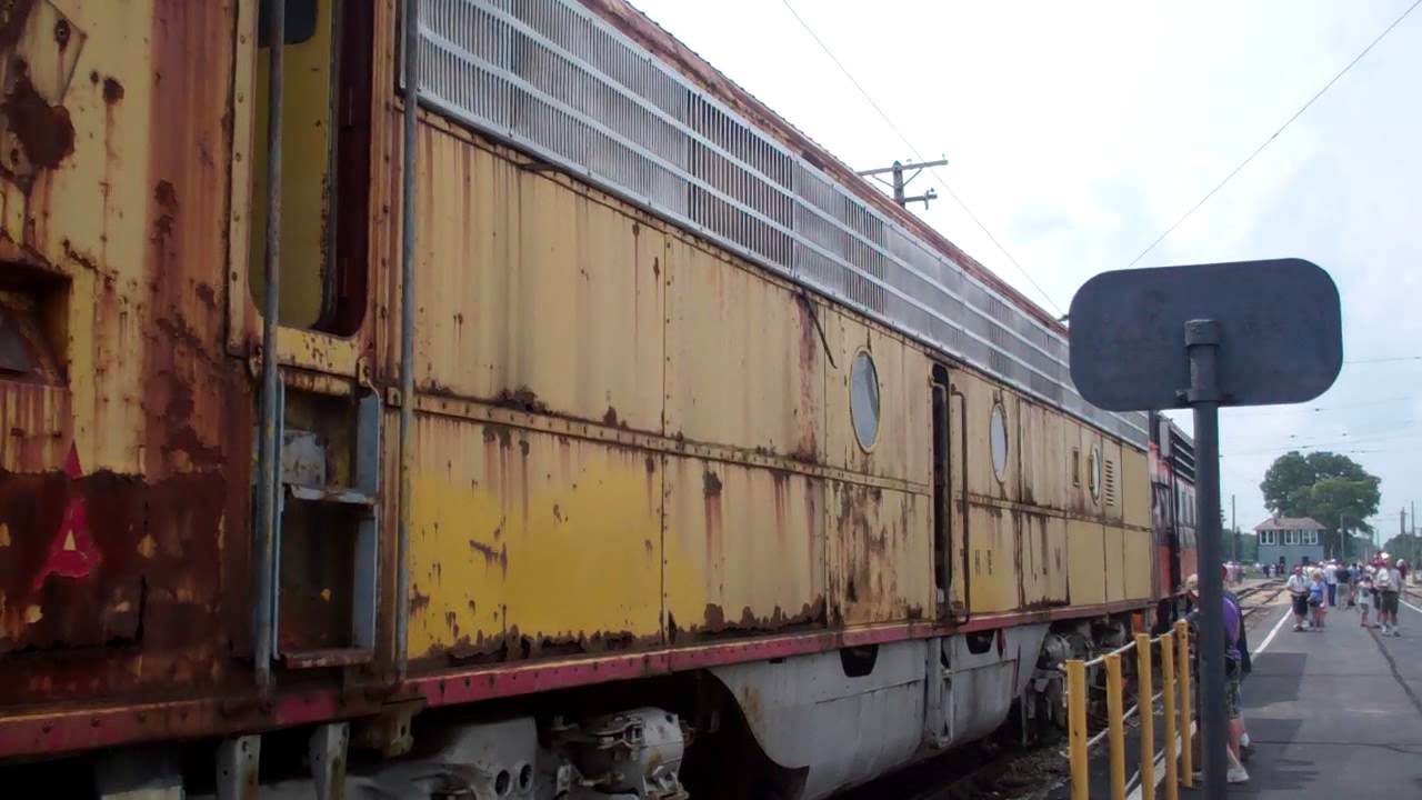 MILW EMD E9 37A F7 118C Station Side Two IRM - YouTube