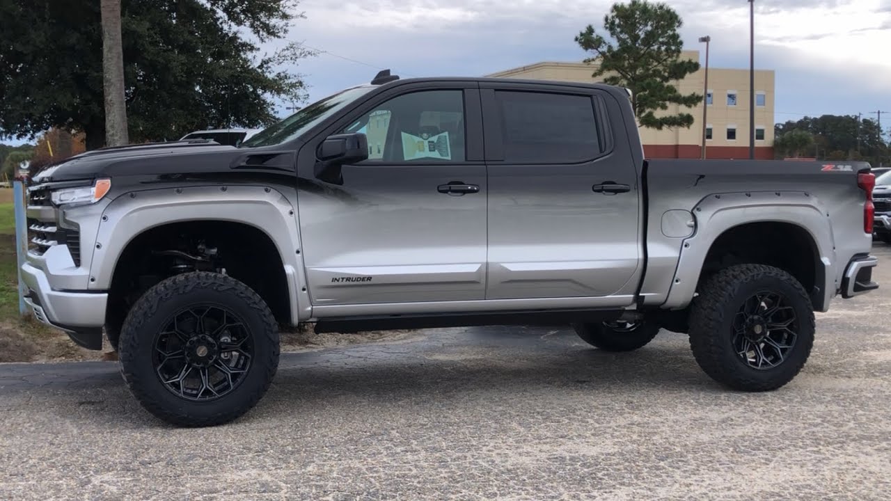 Custom Paint Fade! New American Luxury Coach 2024 Chevrolet Silverado ...
