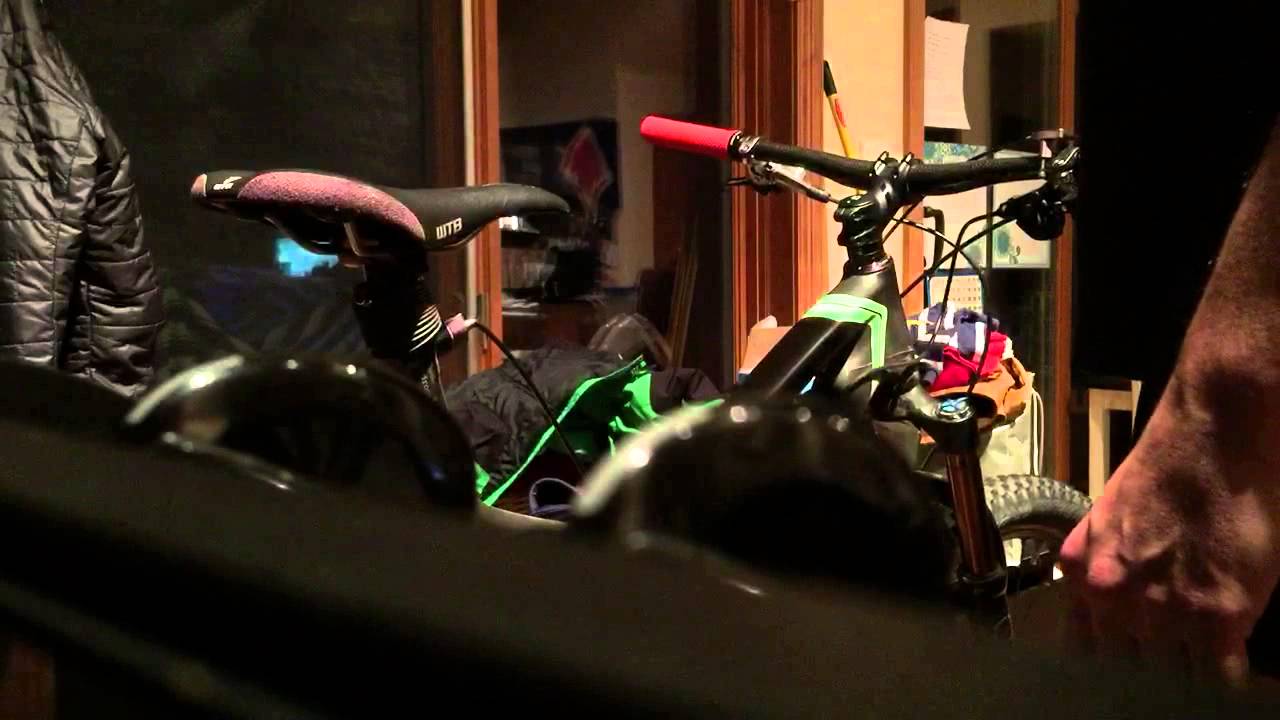 Gravity Dropper Turbo Seat Post - YouTube